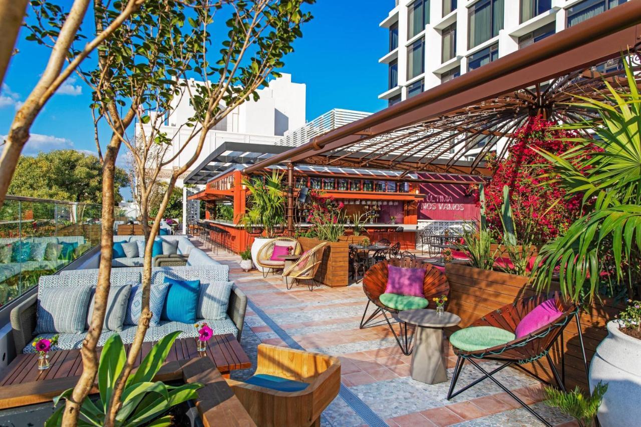 MOXY MIAMI SOUTH BEACH HOTEL MIAMI BEACH